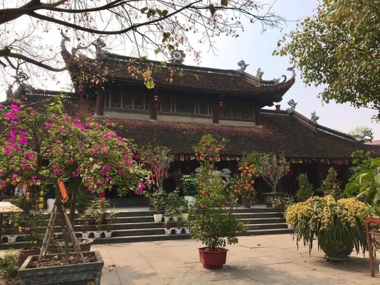 Đến Thăm Đền Tam Giang – Di tích linh thiêng nổi tiếng tại Việt Trì